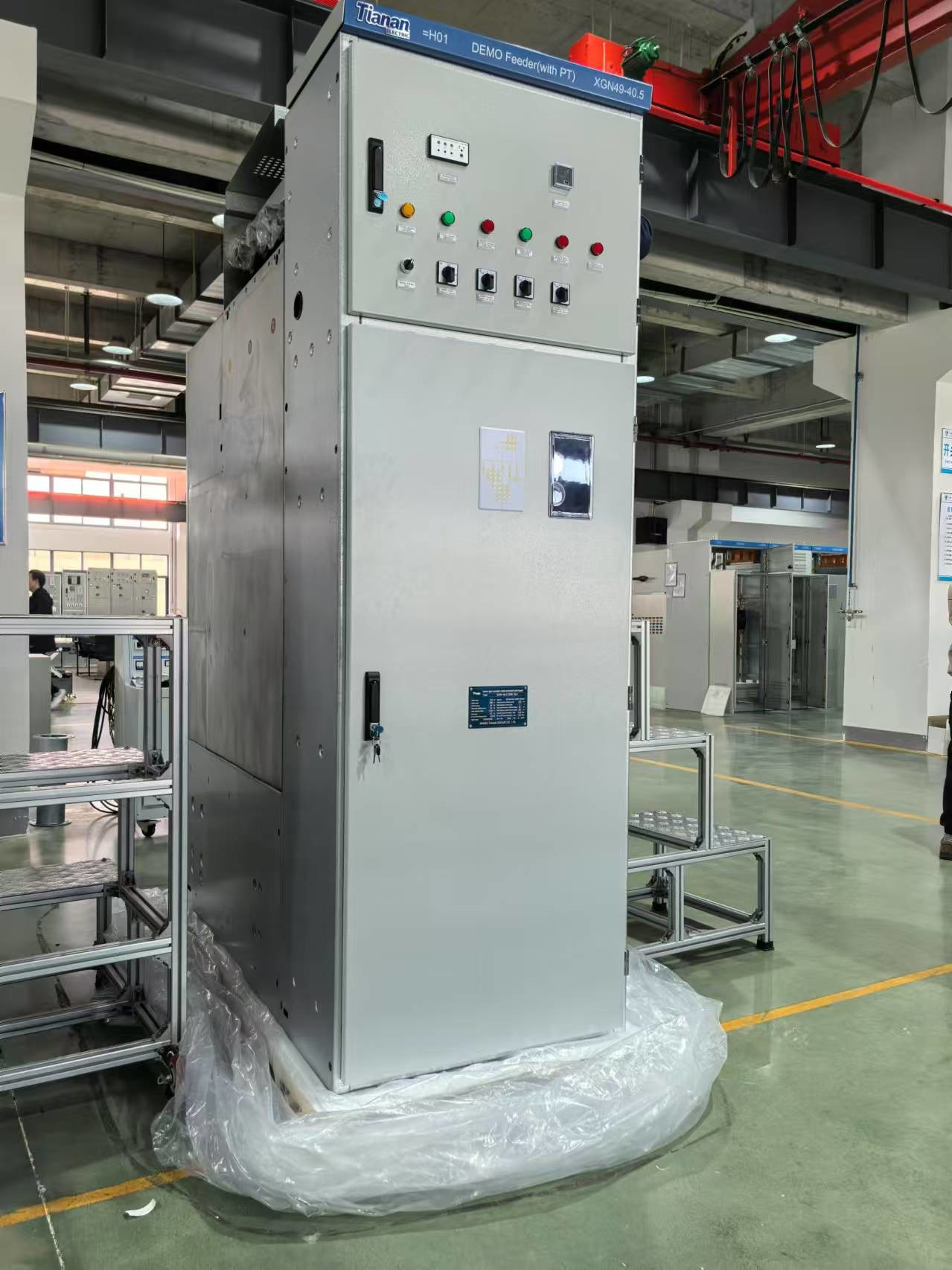 12/24/40.5KV Voltage Vacuum SF6 Switchgear with Seismic Grade ≤8